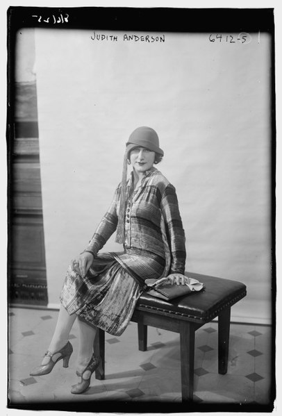 Biohgraphy of Judith Anderson - Overview of her acting career