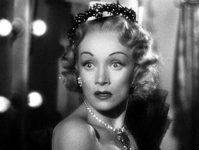 Stage Fright - Summary and analysis - Alfred Hitchcock
