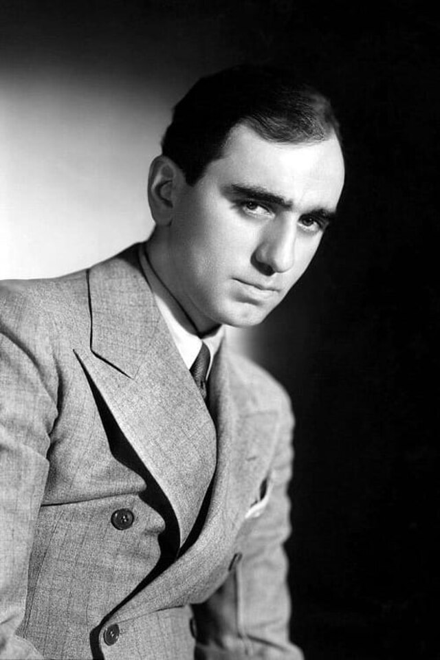 Biography of Busby Berkeley - Classic movie director - All his movies