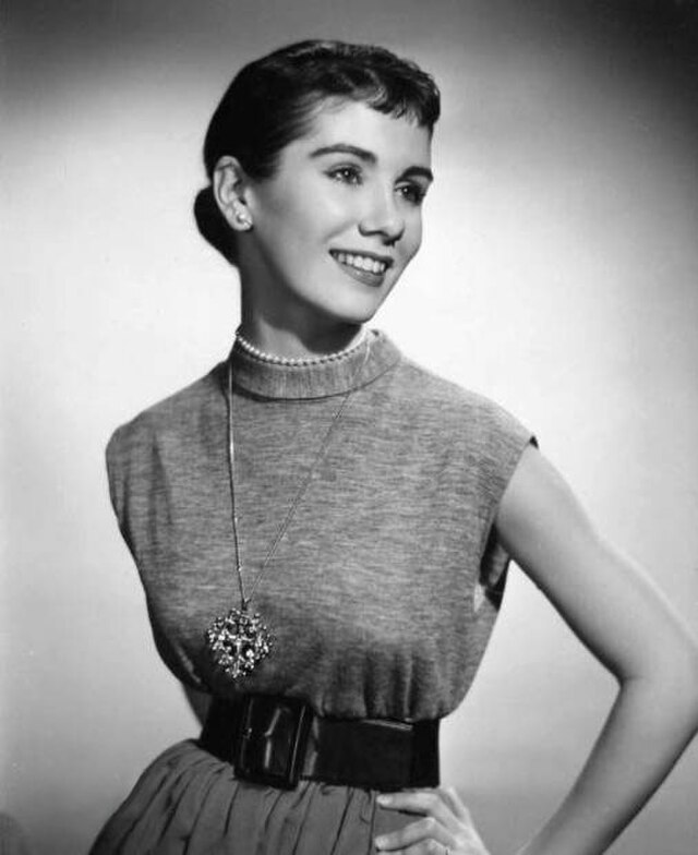 Maggie McNamara - Biography and movie career - Movies, images, quotes