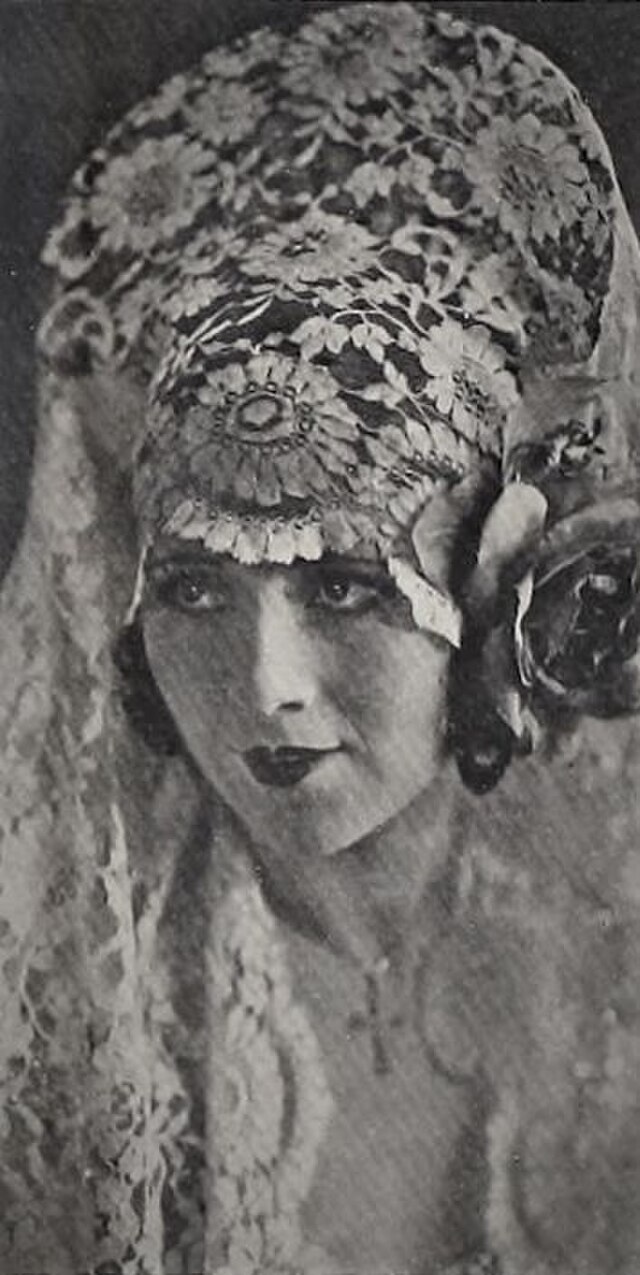 Bess Flowers - Biography and movie career - Her movies and more