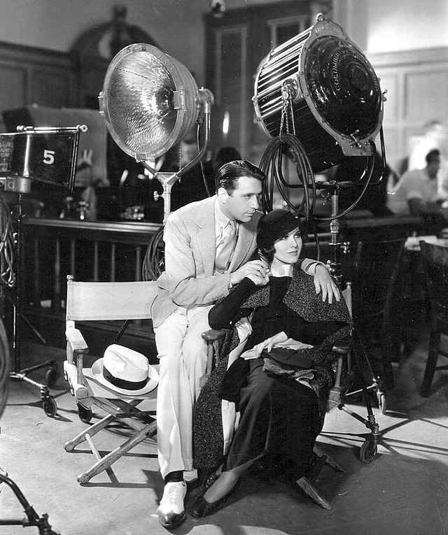 Donald Cook - Biography and movie career - Movies and images